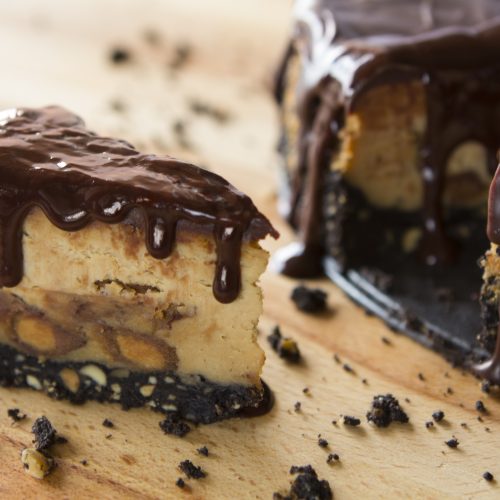 Vegan Cheesecake with Chocolate Crust (No Bake) | Vitacost Blog