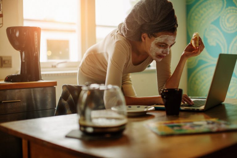 Is Multitasking Bad for You? 5 Reasons to Stop Doing It | Vitacost Blog