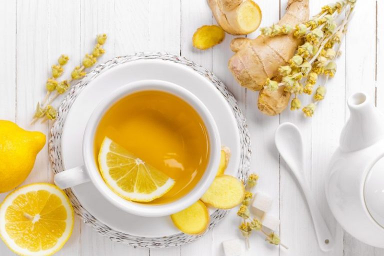 Spicy Lemon-Ginger Detox Drink