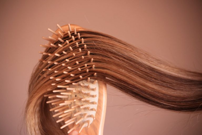 How to Get Rid of Product Buildup in Your Hair | Vitacost Blog