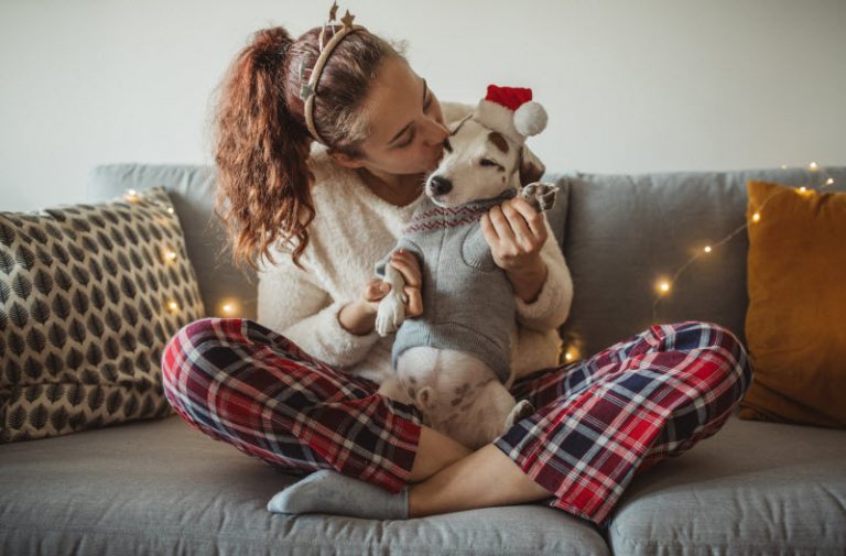 Tips for Coping With Isolation During the Holidays | Vitacost Blog
