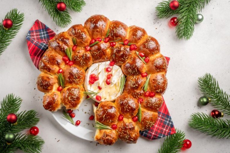 Gluten Free Dinner Rolls Wreath | Vitacost Blog