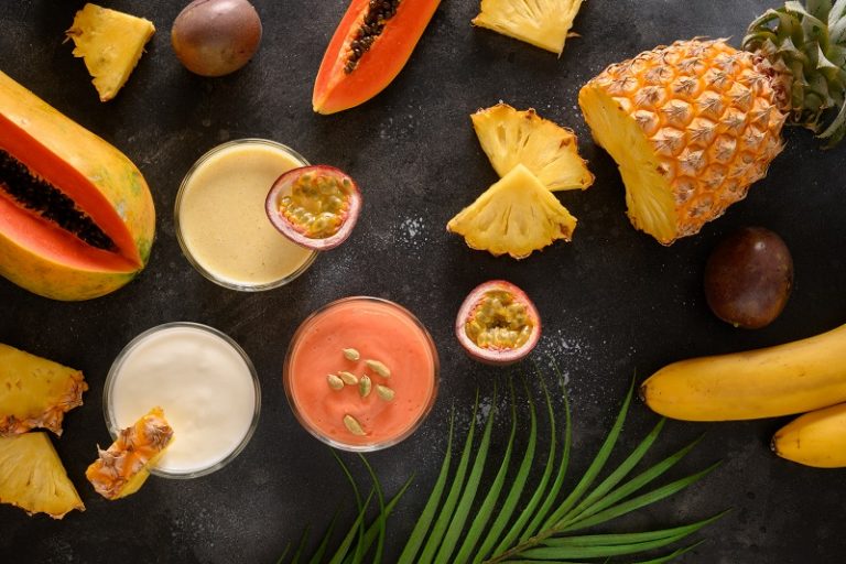 10 Foods That Help Digestion & Improve Gut Health