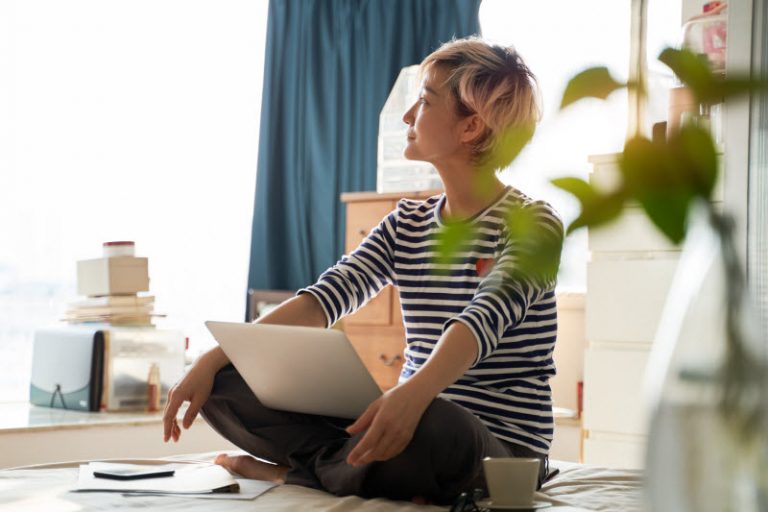 How to Stop Being Pessimistic: A Thought-Changing Strategy